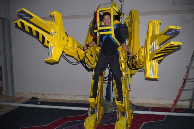Aliens Caterpillar P-5000 Power Loader Walker Replica