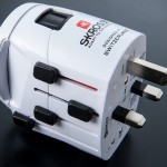 SKROSS USB Charger and Travel Adapter