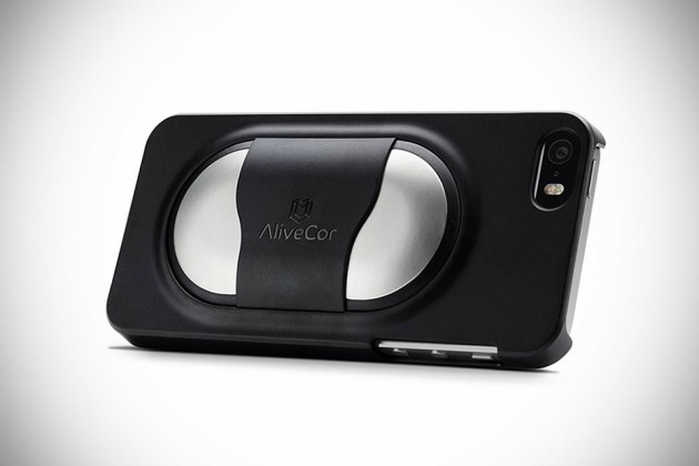 This Accessory Will Turn Your Smartphone Into A Heart Monitor That ...