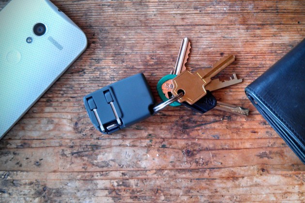 The World's Smallest Phone Charger Does Without Cable and Has An ...