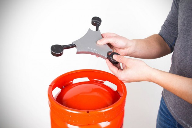 Gas Scale Not Only Lets You Know How Much Gas is Left in the Tank, But ...