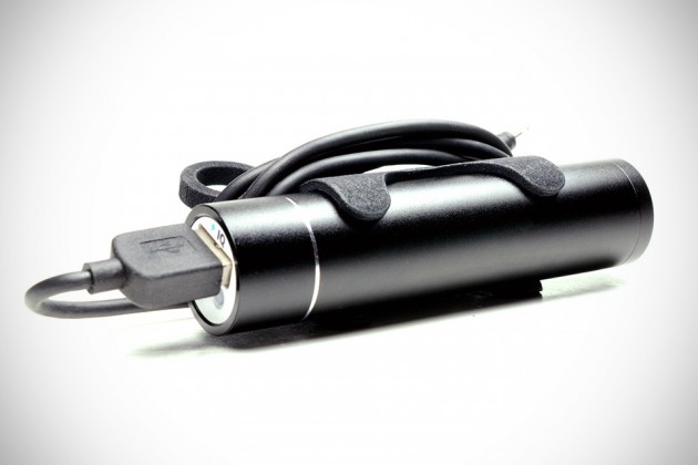 ClipCHARGE - Cable Management Accessory for Battery Cell Users