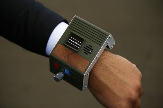 Forget About Smartwatches, This is How a Wrist-worn Communicator Should ...