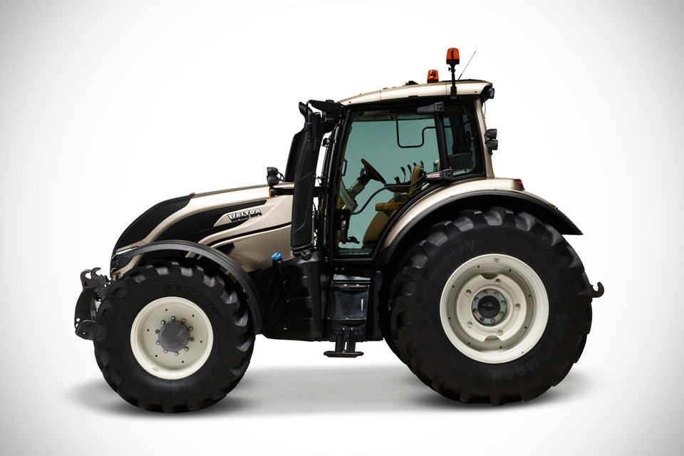 We Bet You Never Thought A Tractor Could Be A Red Dot Design Awardee