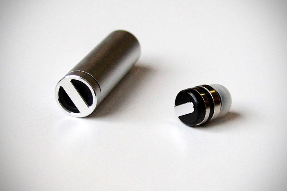 BULLET Bluetooth 4.1 Earbuds Boasts A Cool 80 Hours Battery Life