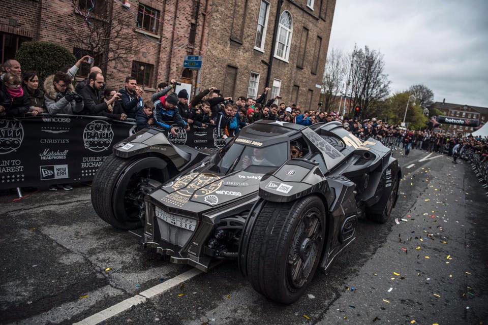 Batmobile 2.0 for Gumball 3000 Rally Is Moved By A Growling Lamborghini ...