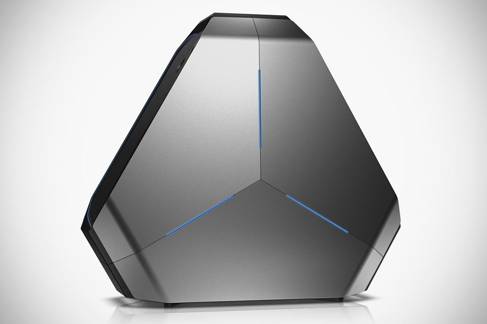 Alienware Unveiled A Host Of Updated Products At E3, Showoff VR Backpack