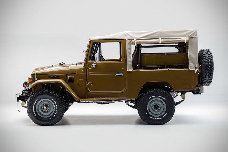 This Restored Toyota Land Cruiser FJ Leaves Us Completely Speechless